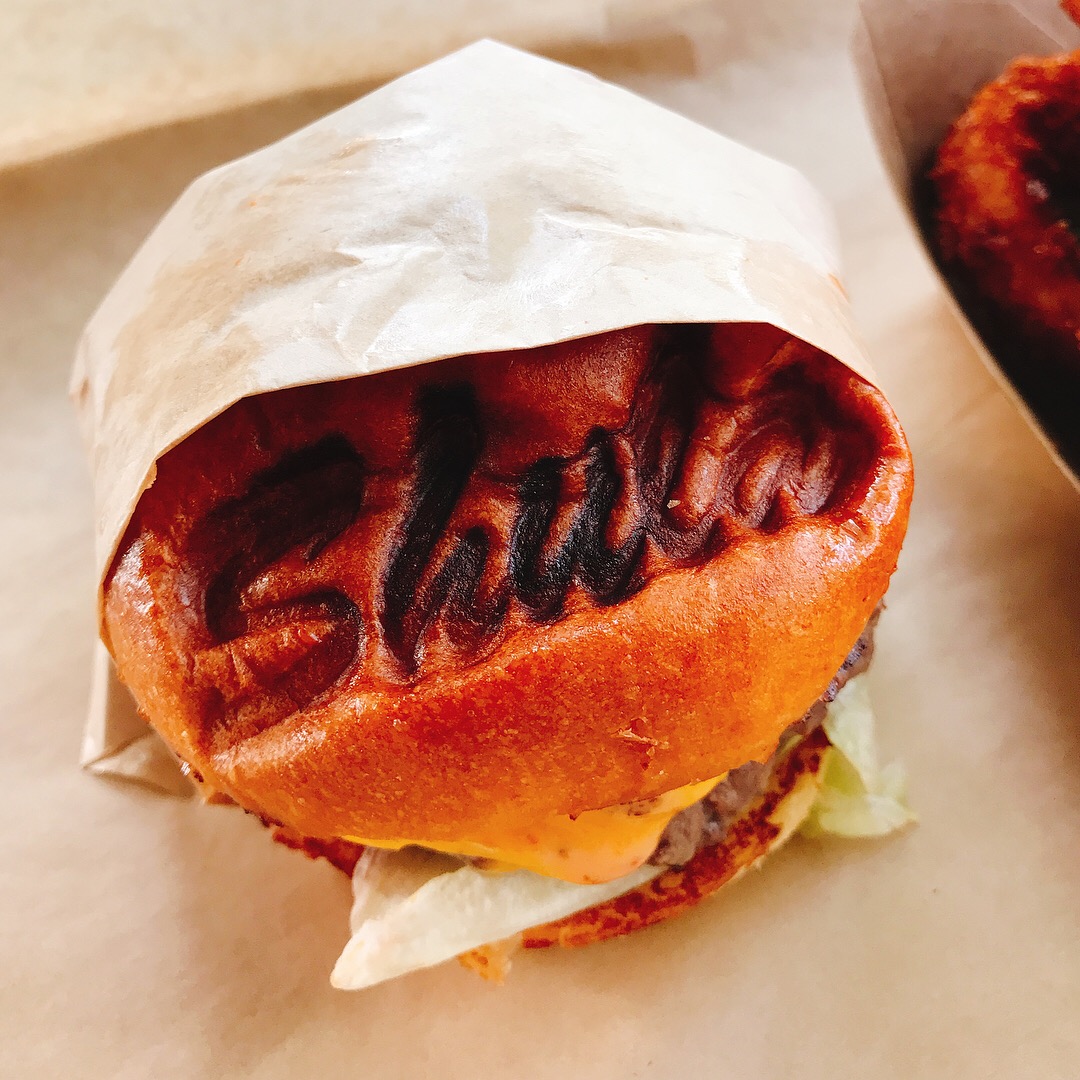 Shula Burger now open in SoHo District – Carlos Eats